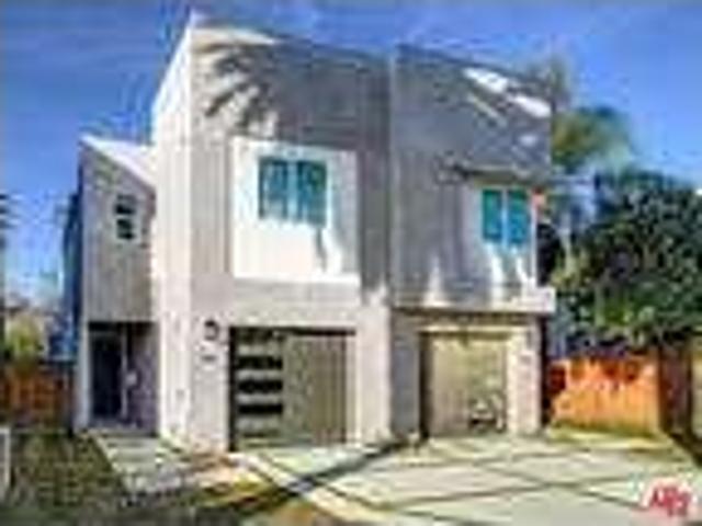4 bedroom in Los Angeles CA 90038
