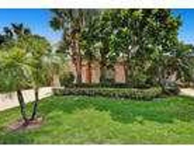 4 bedroom in Lake Worth Florida 33449