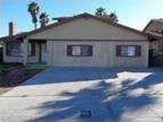 4 bedroom in Las Vegas NV 89103