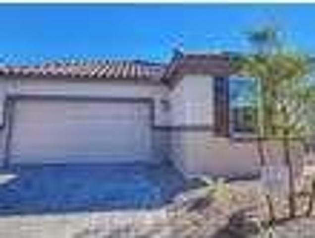 4 bedroom in Las Vegas NV 89113