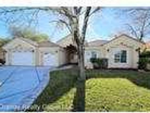 4 bedroom in Las Vegas NV 89129