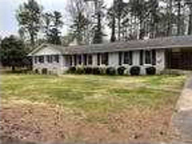 4 bedroom in Marietta GA 30068