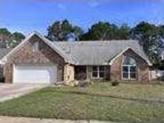 4 bedroom in Mary Esther FL 32569