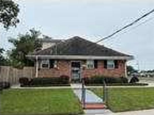 4 bedroom in Metairie LA 70005