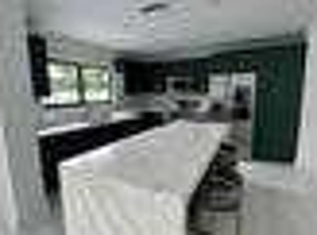 4 bedroom in Miami FL 33173