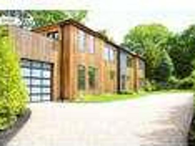 4 bedroom in Southampton NY 11968