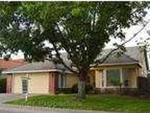 4 bedroom in Sacramento CA 95829