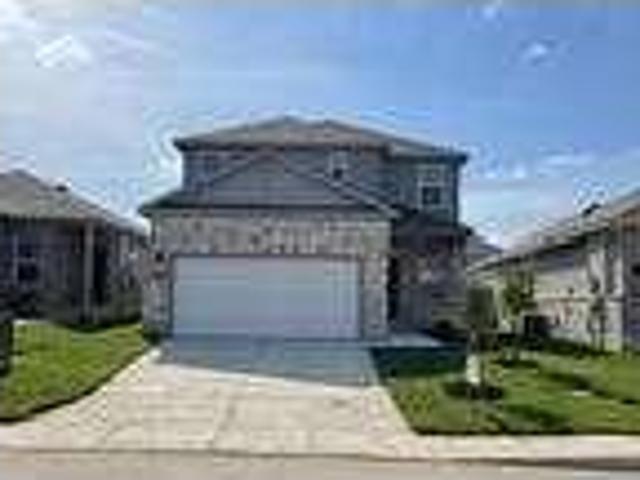 4 bedroom in Saint Hedwig Texas 78152