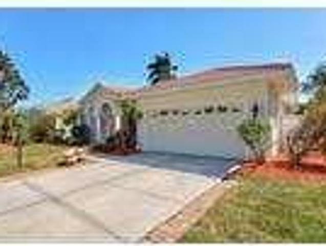 4 bedroom in Sarasota FL 34233