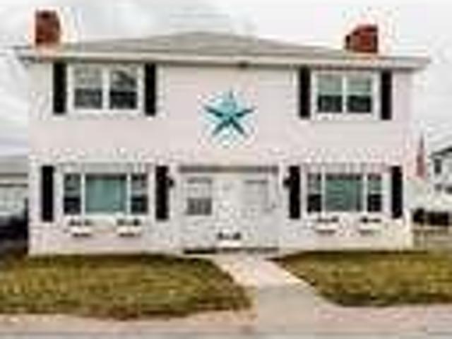 4 bedroom in Seabrook NH 03874