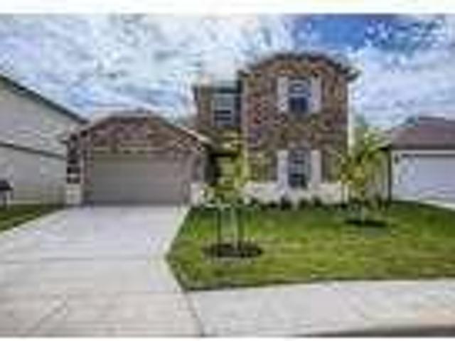 4 bedroom in Seguin Texas 78155