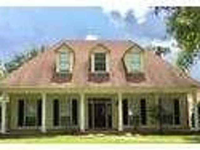 4 bedroom in Slidell LA 70461