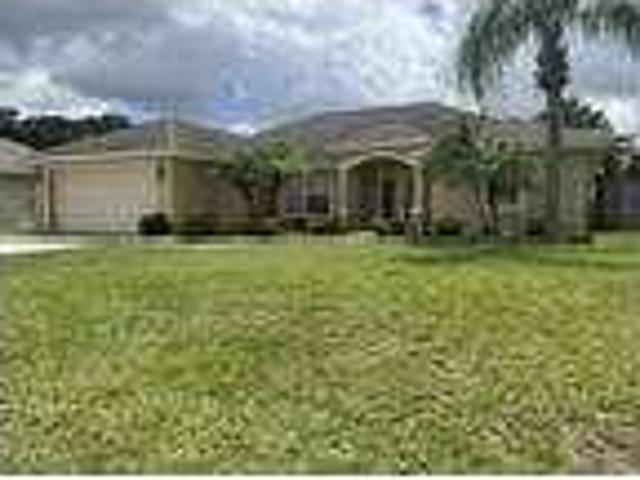 4 bedroom in Port Saint Lucie FL 34953