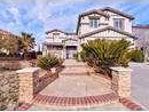 4 bedroom in Palmdale CA 93551
