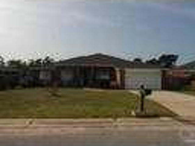 4 bedroom in Pensacola Florida 32507