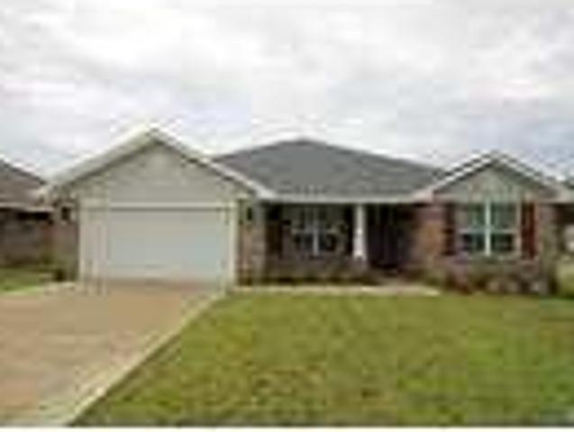 4 bedroom in Pensacola Florida 32526