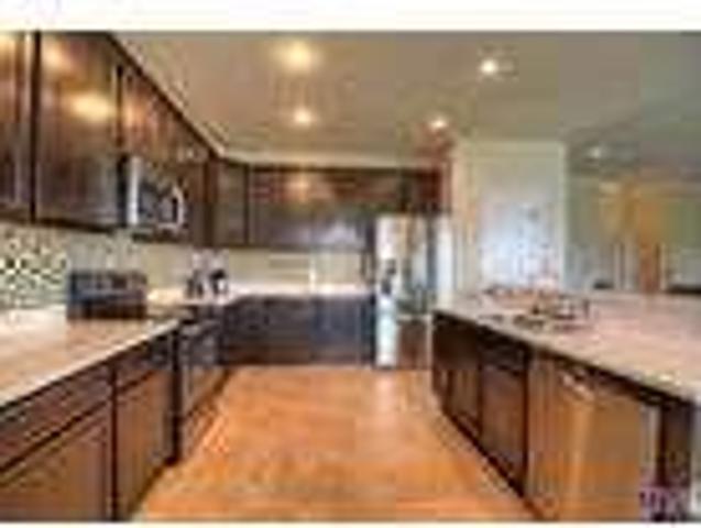 4 bedroom in Prairieville Louisiana 70769