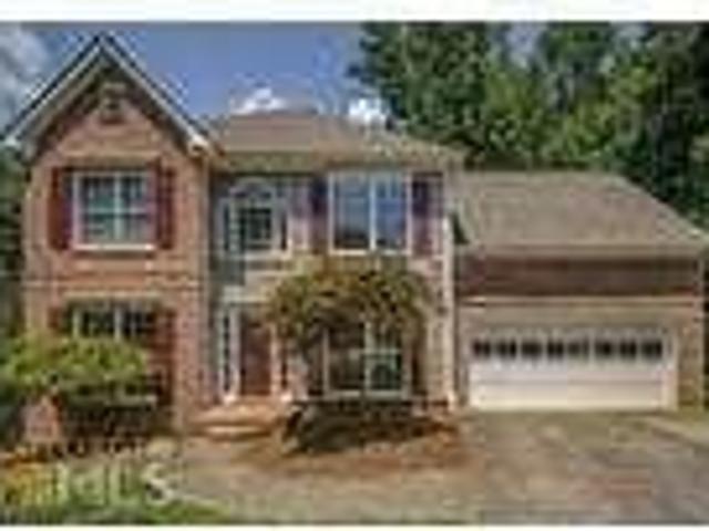 4 bedroom in Woodstock Georgia 30189