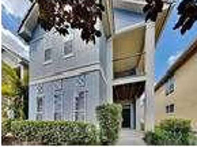 4 bedroom in Tampa FL 33624