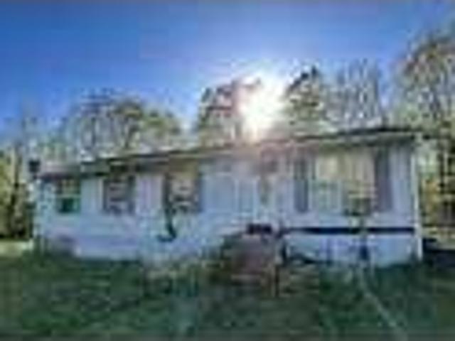 4 bedroom in Thaxton MS 38871