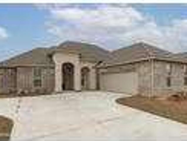 4 bedroom in Youngsville LA 70592