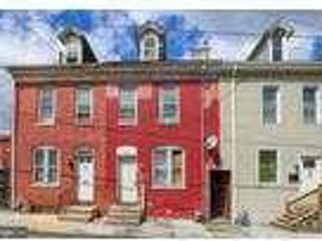 4 bedroom in York PA 17403
