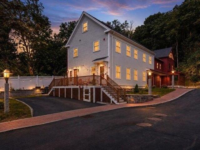 4 bedroom, Ipswich MA 01938 105082292