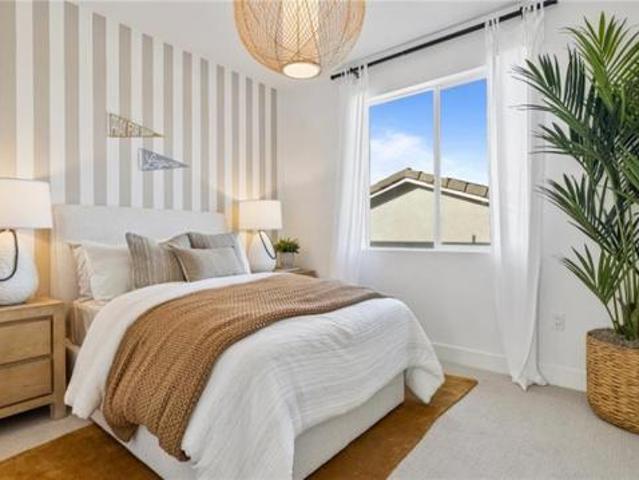 4 bedroom, Irvine CA 92618 87752050