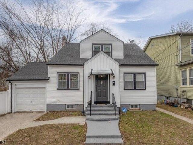4 bedroom, Irvington NJ 07111 102217155