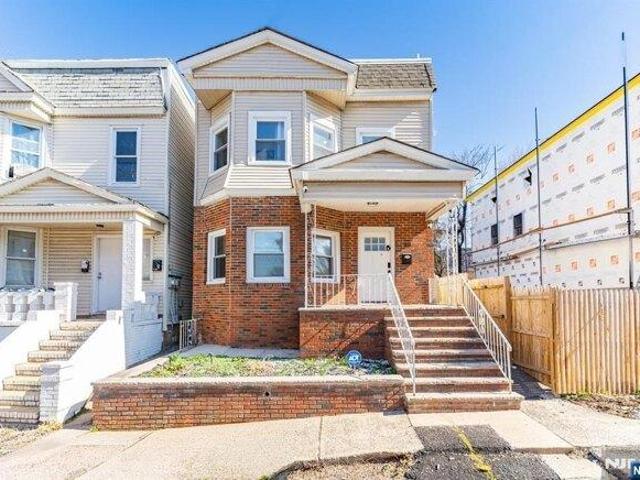 4 bedroom, Irvington NJ 07111 102723749
