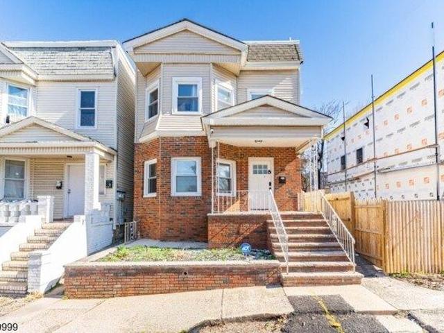 4 bedroom, Irvington NJ 07111 104262788