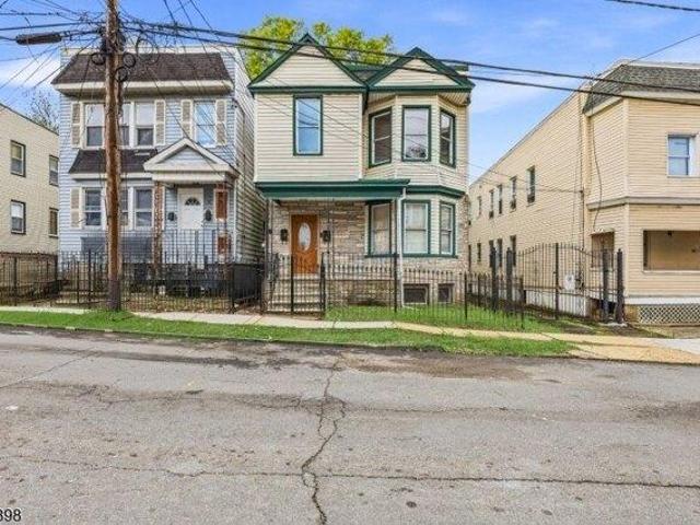 4 bedroom, Irvington NJ 07111 104762233