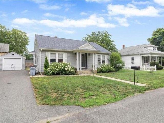 4 bedroom, Johnston RI 02919 104687041