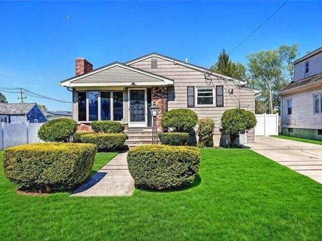 4 bedroom, Johnston RI 02919 103444510