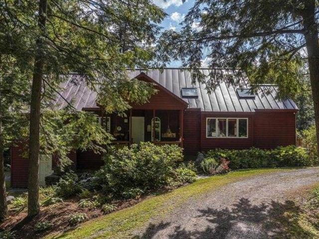 4 bedroom, Jamaica VT 05343 105117485