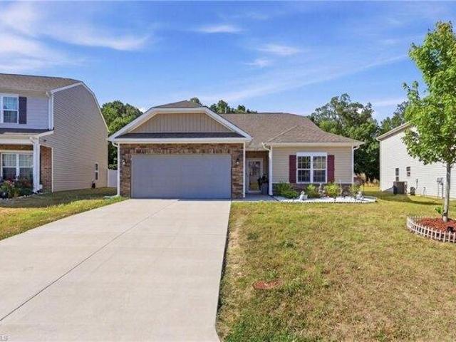 4 bedroom, Jamestown NC 27282 104909303