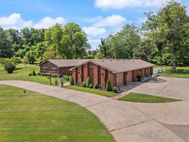 4 bedroom, Jamestown KY 42629 103501344