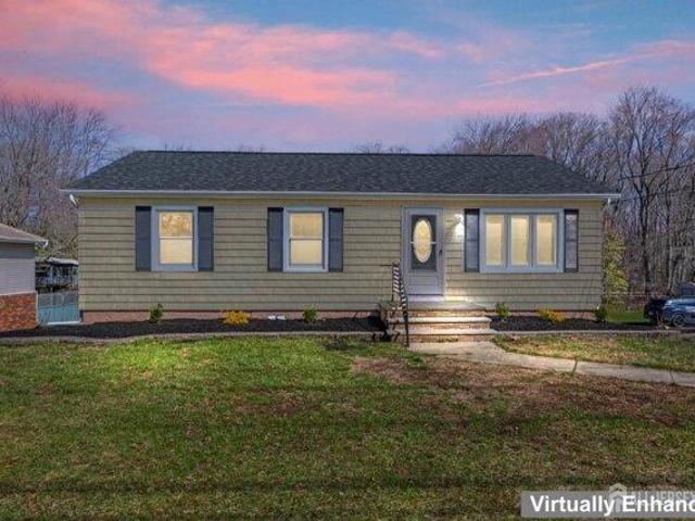 4 bedroom, Jamesburg NJ 08831 103622466