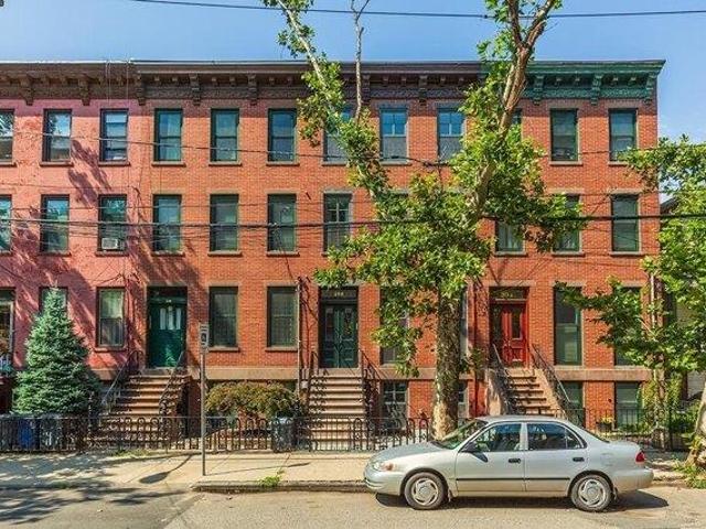 4 bedroom, Jersey City NJ 07302 LS101748193