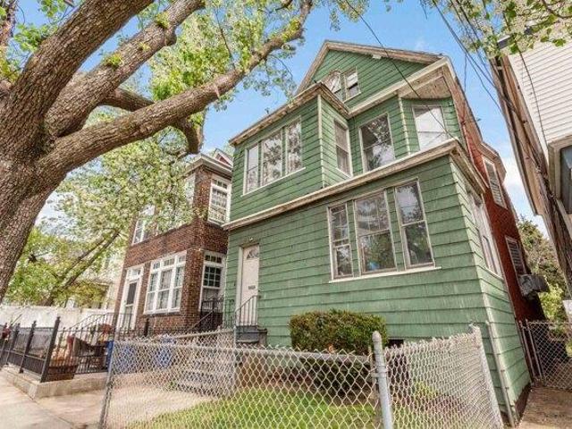 4 bedroom, Jersey City NJ 07305 102799700
