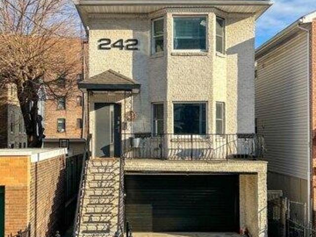 4 bedroom, Jersey City NJ 07306 104190066
