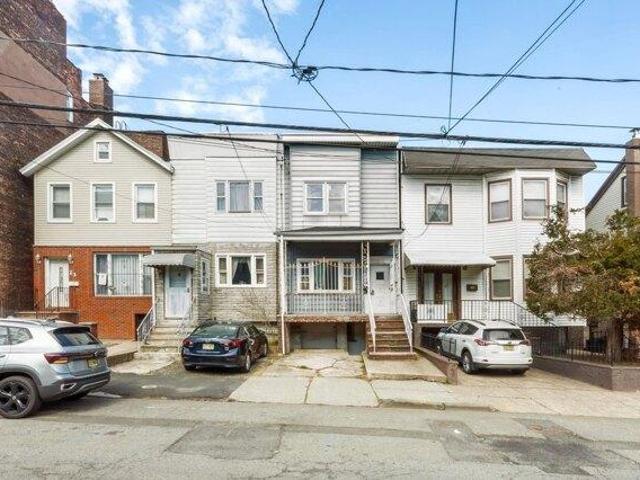 4 bedroom, Jersey City NJ 07306 102827696