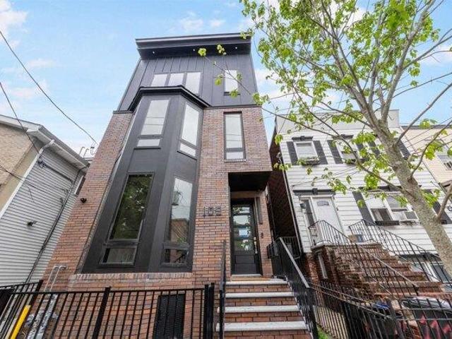 4 bedroom, Jersey City NJ 07307 104544067