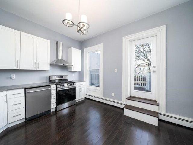 4 bedroom, Jersey City NJ 07307 104605063