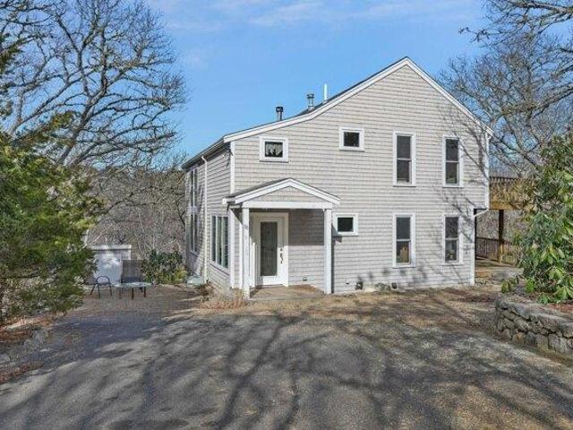 4 bedroom, Oak Bluffs MA 02557 101856425
