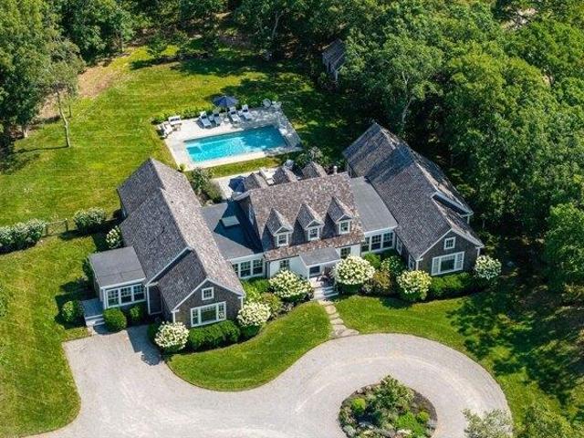 4 bedroom, Oak Bluffs MA 02557 101896611