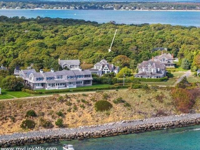 4 bedroom, Oak Bluffs MA 02557 104650418