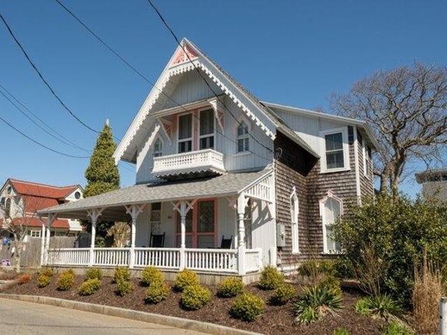 4 bedroom, Oak Bluffs MA 02557 104759838