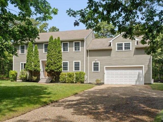4 bedroom, Oak Bluffs MA 02557 LS101934162