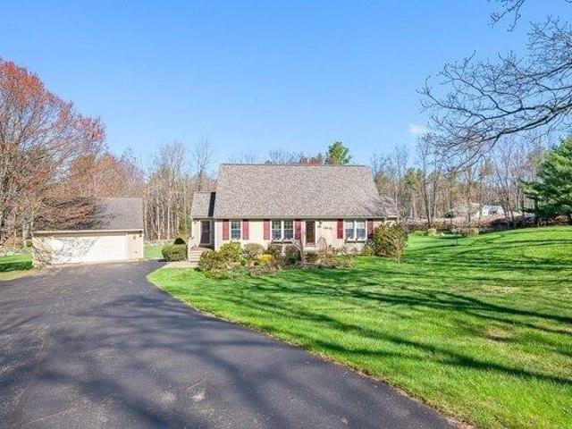 4 bedroom, Oakham MA 01068 LS102922182